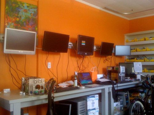 A Peek At Other Computer Technicians Workbenches #2