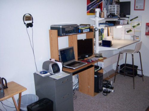 A Peek At Other Computer Technicians Workbenches #2