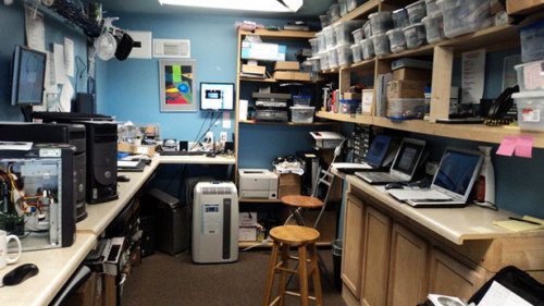 A Peek At Other Computer Technicians Workbenches #2