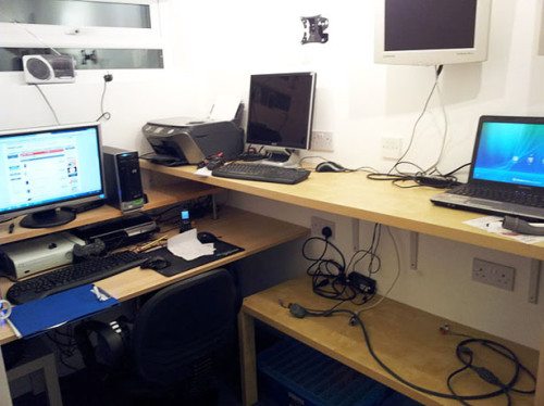 A Peek At Other Computer Technicians Workbenches #3